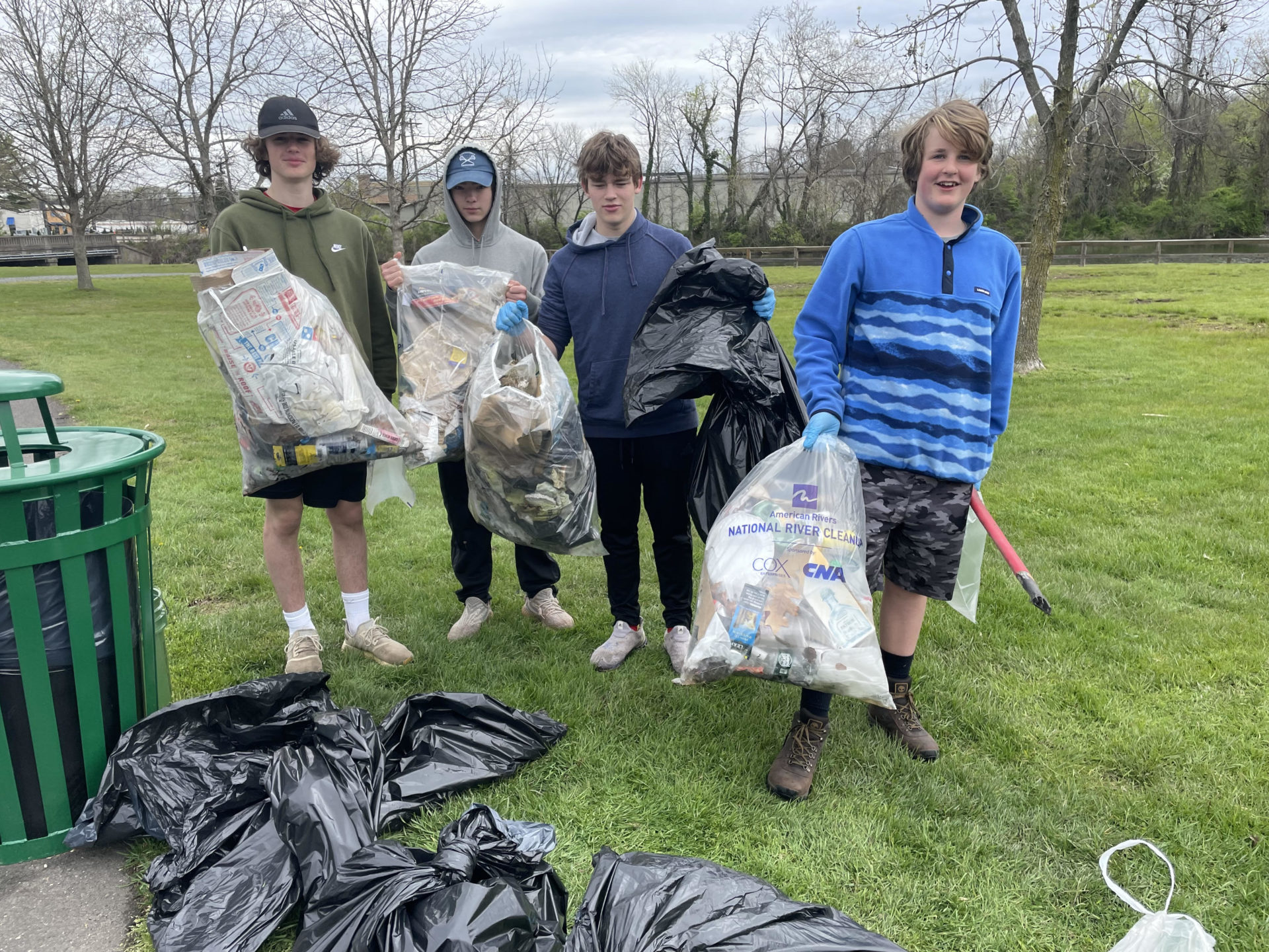 Volunteers Remove Debris at Stream Cleanups 2022 | thewatershed.org